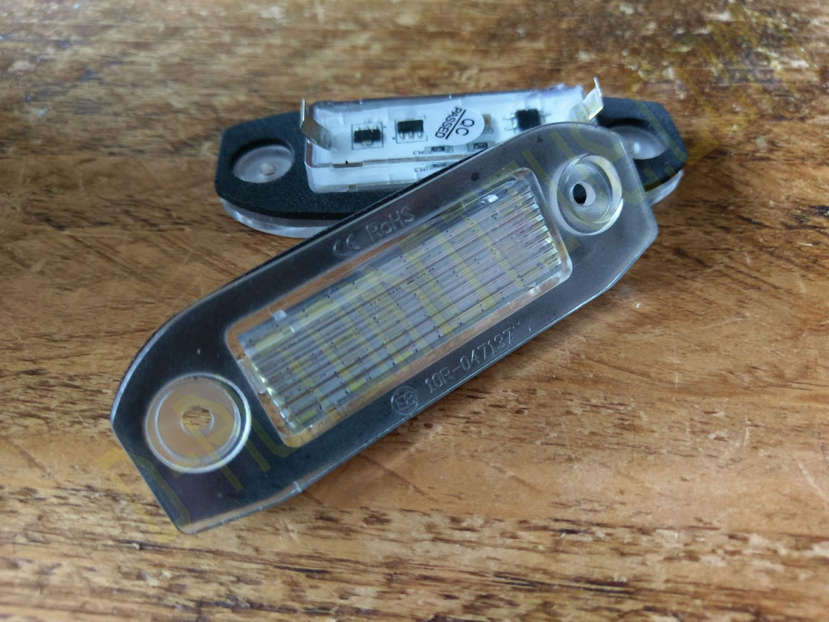 Volvo Number Plate Light Units C30 C70 S40 S80 V50 V70 XC60 XC70 XC90 ...